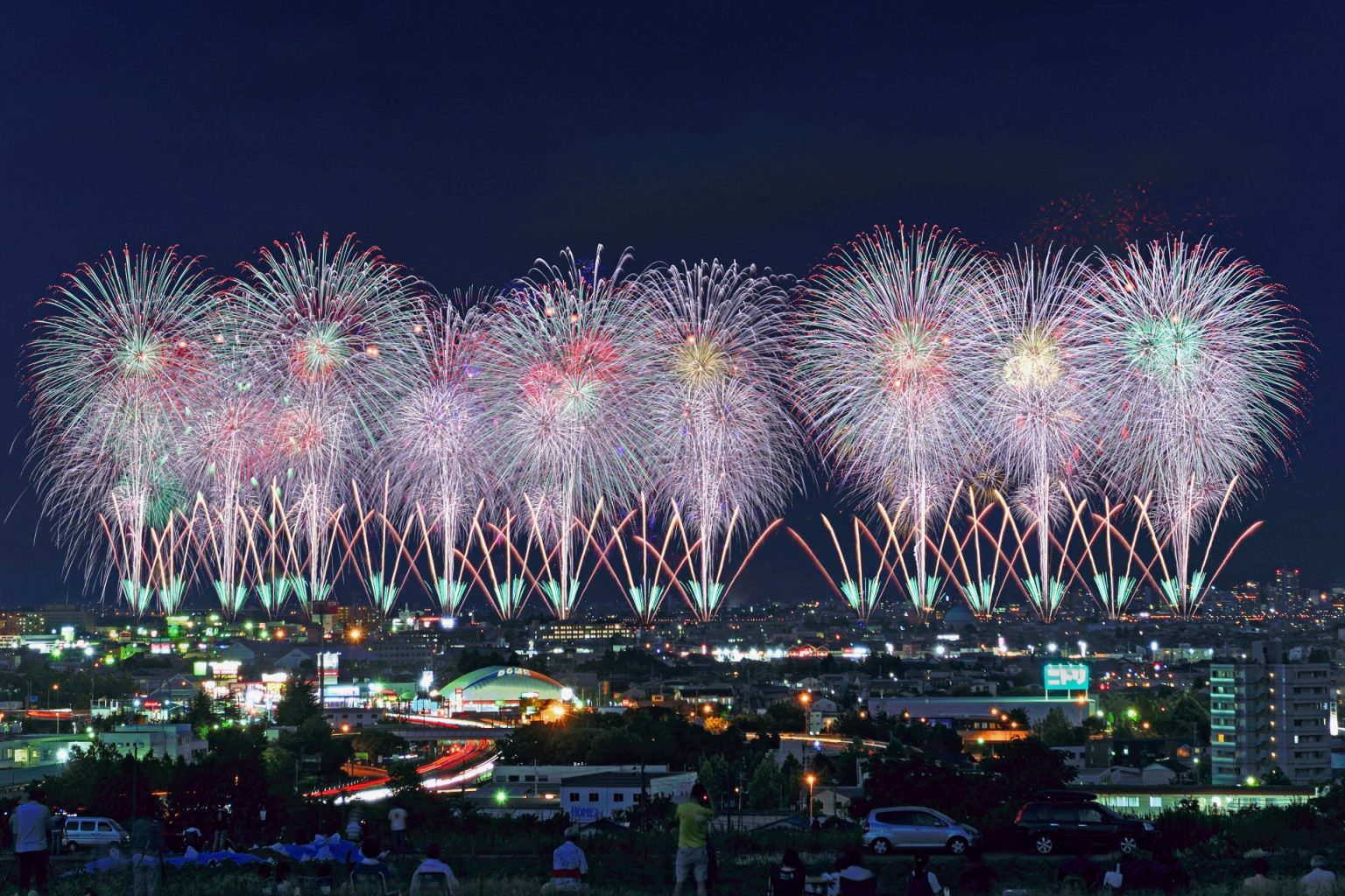 Japanese Fireworks: Fascinating Facts and Must-Visit Spots | WoW! Japan Fun
